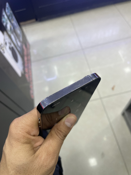 Срочно новый iPhone 14 Pro Max на 256 гигабайта сим карта