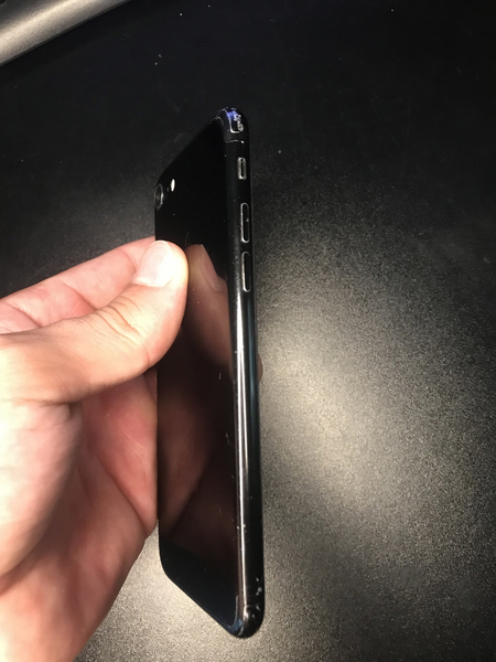 Iphone 7 sotiladi