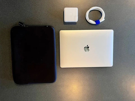 MacBook Pro Touch bar 13 inch