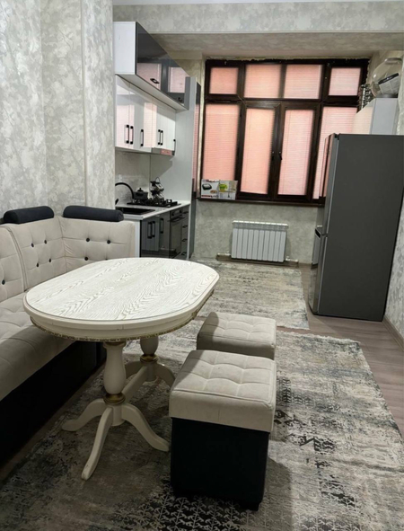 Новостройка Сергели 12 бекат. Строительный