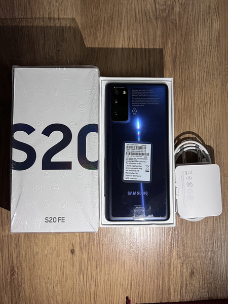Samsung S20FE 128gb 5g. Samsung galaxy gear
