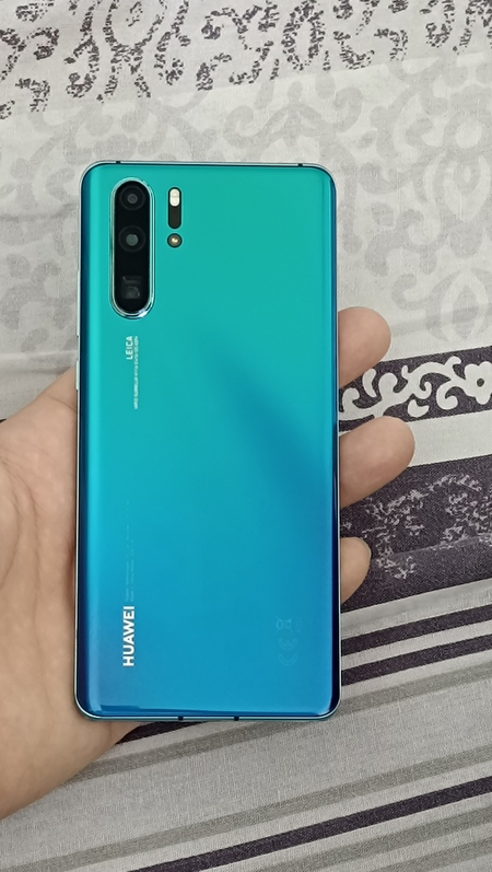 Huawei 30 pro sotiladi ideal holatda