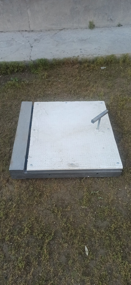 Люк lyuk 50x50 razmer