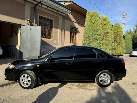 Gentra Full Navarot Sotiladi