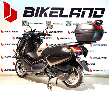 Скутер Lifan LF 150T-8 (KPV-150) Maxiscooter