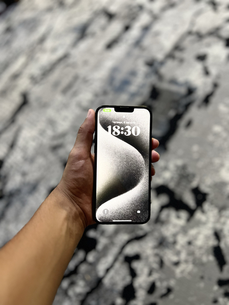 Iphone 13 pro max green svet sotiladi