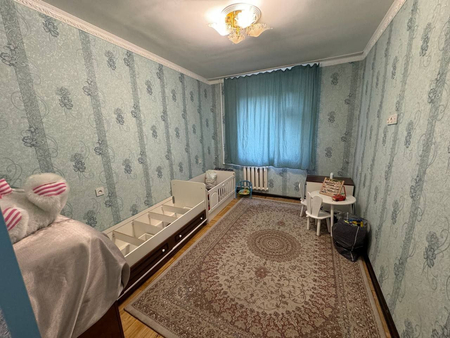 Ц13 Лабзак 4/3/5  +  парковка

4 хона
3 этаж
5 этажка

Балкон:2х6
Умум