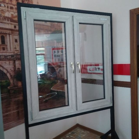 Akfa eshik va romlar yasaymiz va oʻrnatib beramiz.
