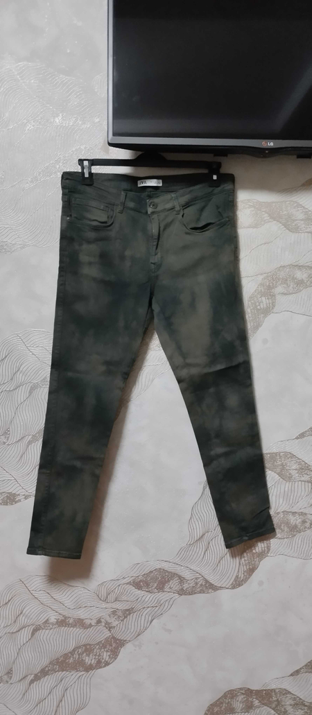 Джинсы хаки ZARA 32-34