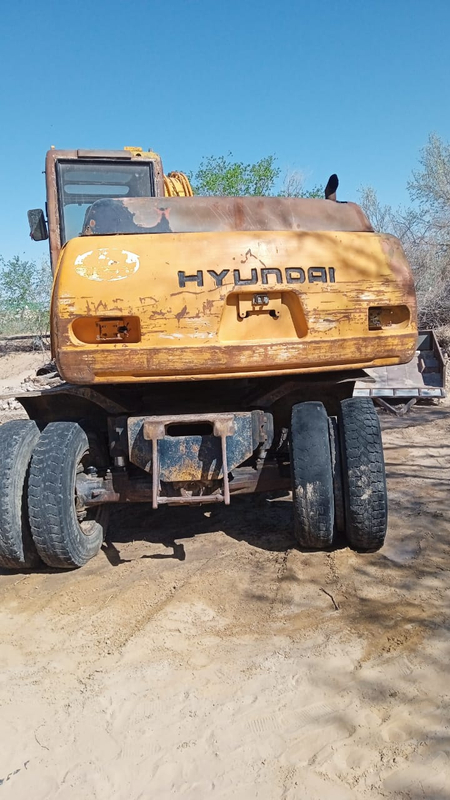 Ekskavator Hundai