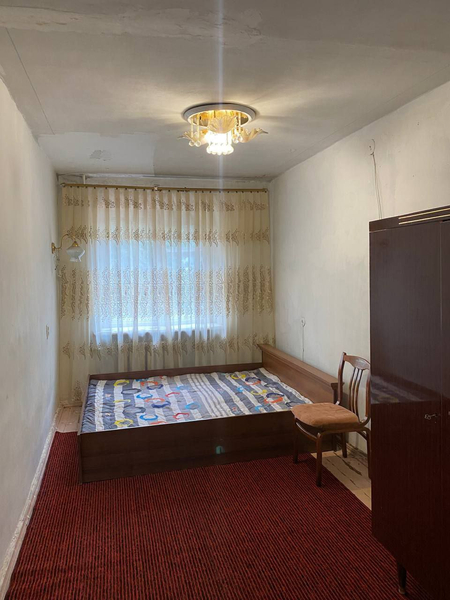Продам срочно квартиру на Буюк Ипак Йули 2/2/5