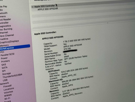 MacBook Pro 16.2, M1 Max, 10-Core, 32-Core GPU, 64GB RAM, 1 TB SSD