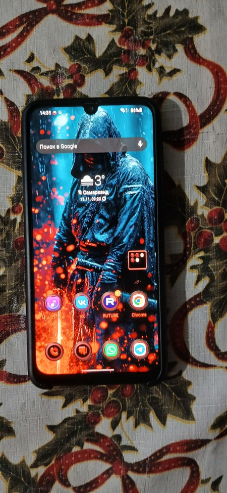 Продам Samsung A30