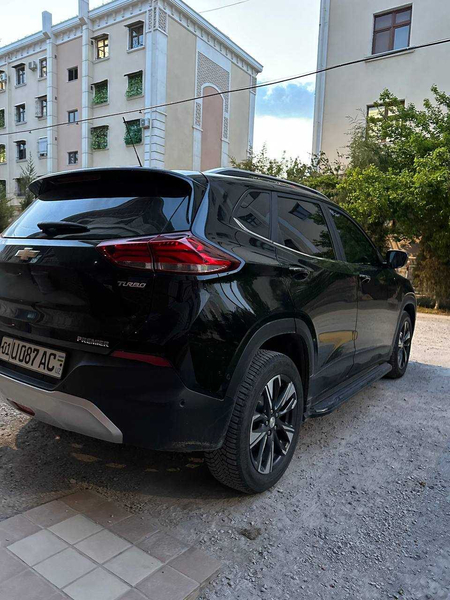 Tracker Premier turbo