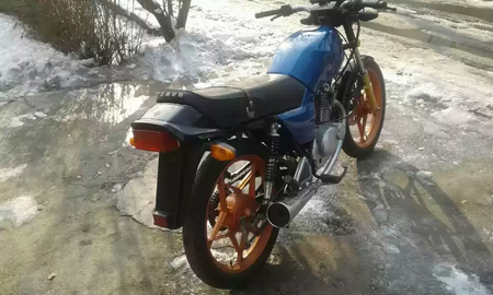 Продам мотоцикл Suzuki