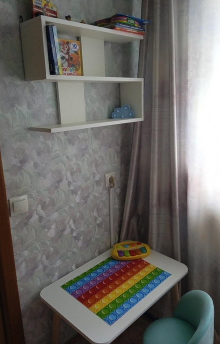 Полка настенная для кухни и книг