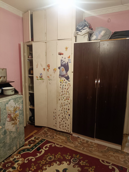 2 х ком Общежитие площадь 40 м2  3/4 Спутник 4 кирпич не торец железна