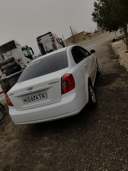 Lacetti sotiladi!
