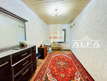 3 xonali 85m2 2-qavat sotiladi.