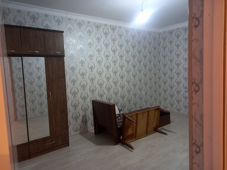 5 xonali hovli sotiladi