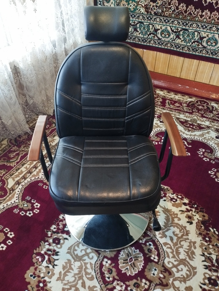 Sartaroshlik kreslosi