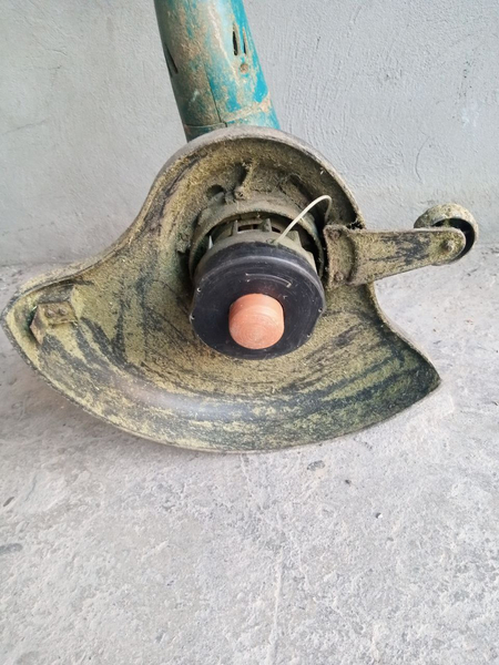 Газон урадиган  апарат
