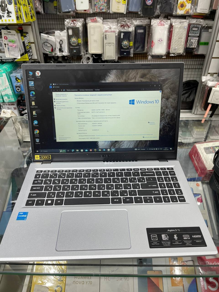 Продаётся в отличном  состоянии ноут бук acer