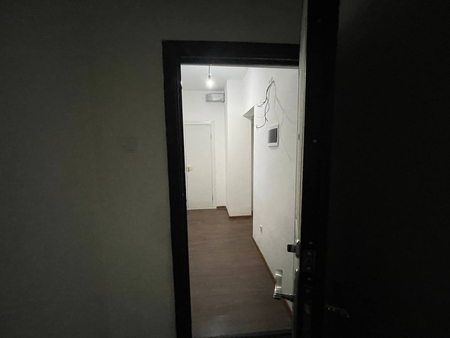 Chirchiq shaxar yangi domla 9 etajka 2 mk joylangan 3 etaj