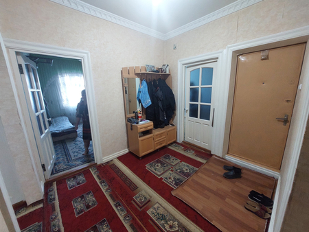 4 xonali 85 kv.m panelniy kvartira, 5 etajli domning 3-etajida