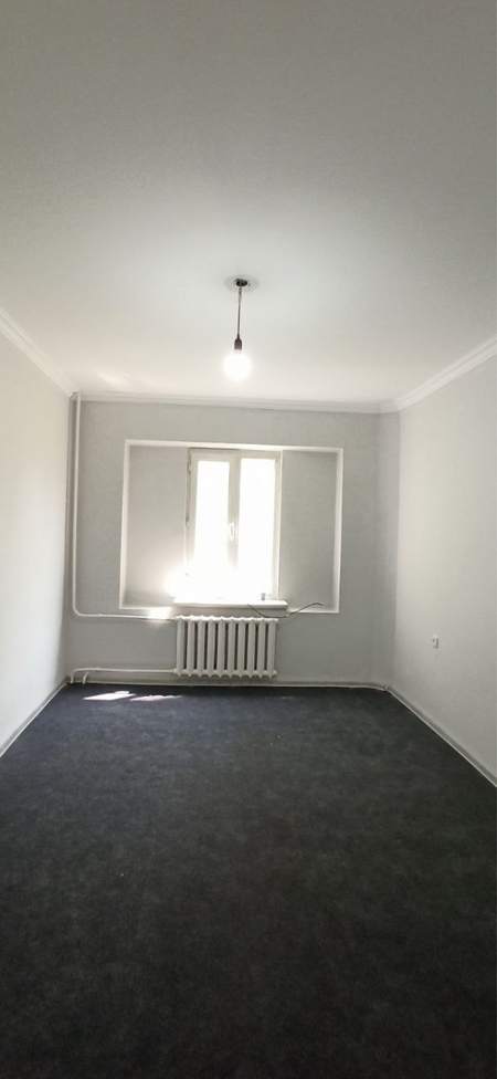Qoraqamich 2/5 1/3/4 balkon 2/6 srochno sotiladi