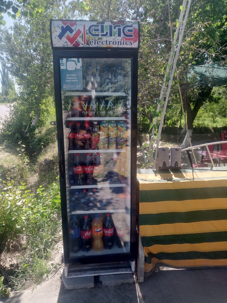 Xolodilnik xolati yaxshi aybi yoq srochni sotiladi