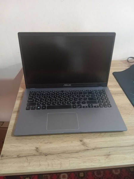 Asus vivo book. Noutbuk sotiladi.