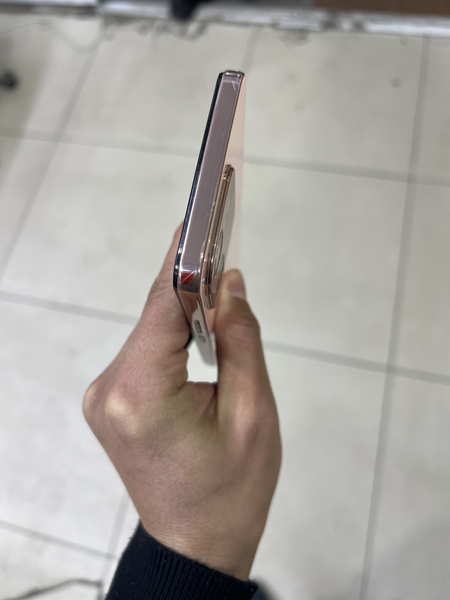 Vivo Y28. Srocna sotiladi
