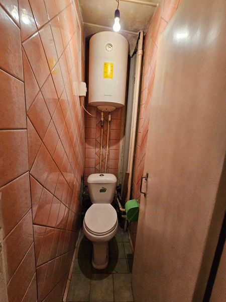№3249\\nСрочно продаётся 4-х комнатная квартира ,