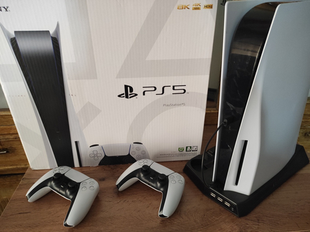 PlayStation 5 в идеальном состоянии