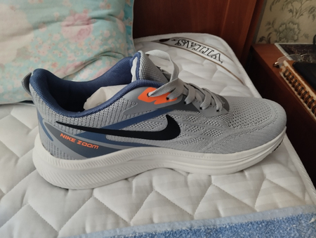 Продаются красовки Nike