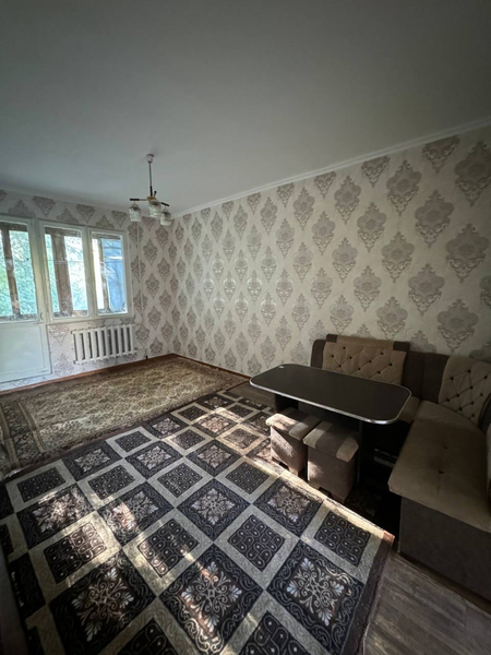 Продам квартиру 3 комнатнаям
