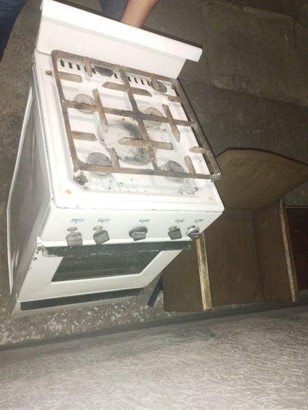 Tremo, kreslo, gaz plita