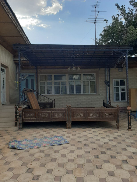Продается топчаны с навесом