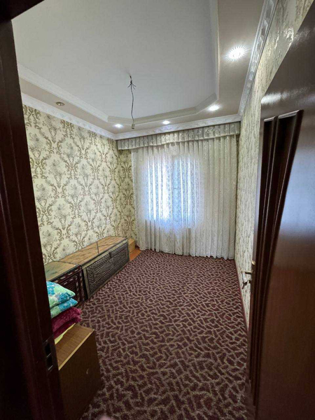 Срочно! Тинчлике 4/5/5, панельный,
с общей площадью  90м2
