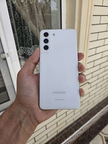 Srochno Samsung S21 FE 2sim 128g sotiladi