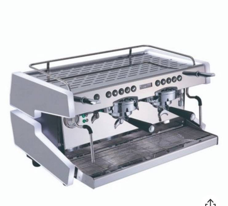 CIME 03 coffee apparat sotiladi