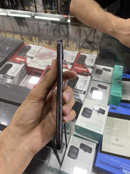 IPhone Xs max сотилвотти нархи зор