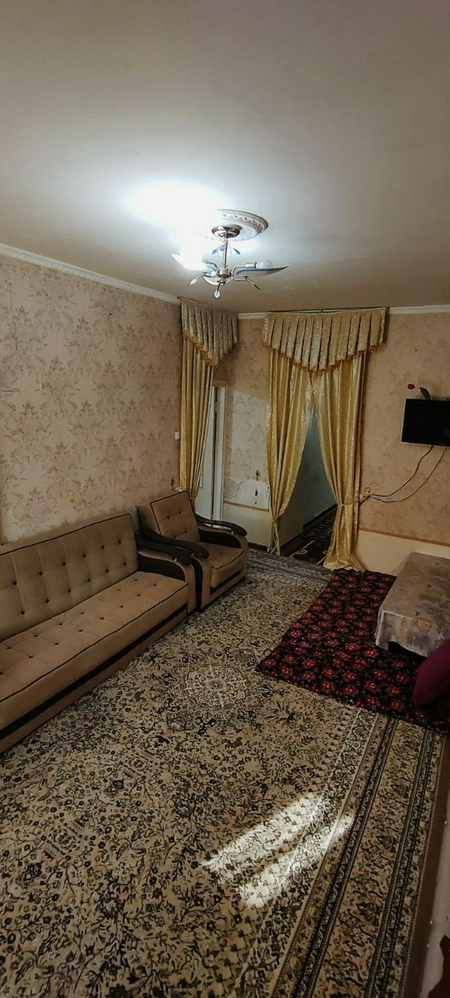 Продаётся квартира Чиланзар 12 2/3/4. Ориентир Ширин. Регина