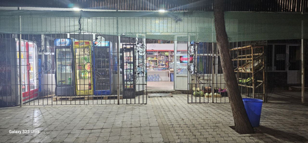 Tayyor oziq ovqat dokon sotiladi mollari bilan