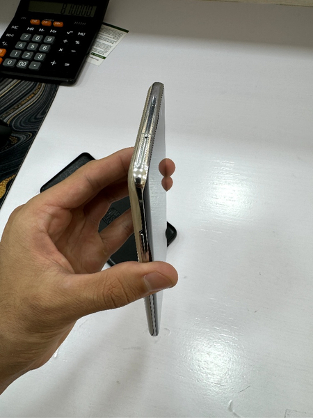 Samsung S10 5G 200$
