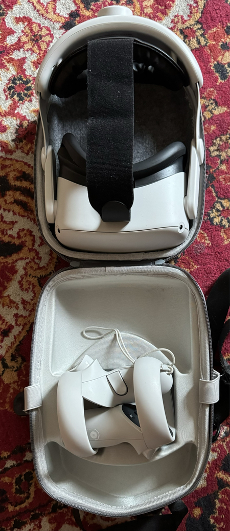 Продам Oculus quest 2