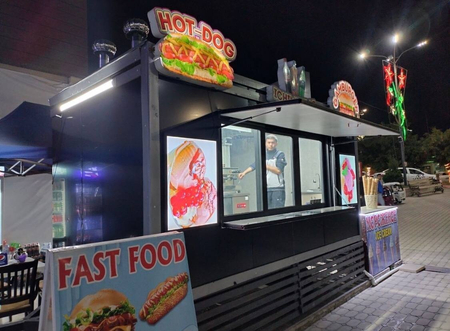 Arendaga Fastfood biznesi uchun foodtruck srochna berladi