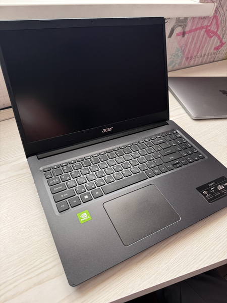 Noutbuk-Ноутбу, Acer aspire3 , i5 1035G1 8gb