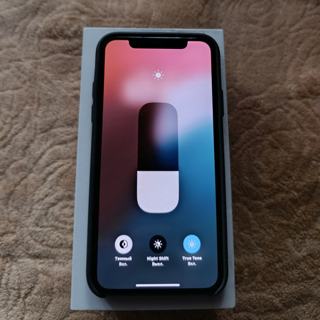 IPhone Xs LL/A ~ 64 gb IOS 18.1